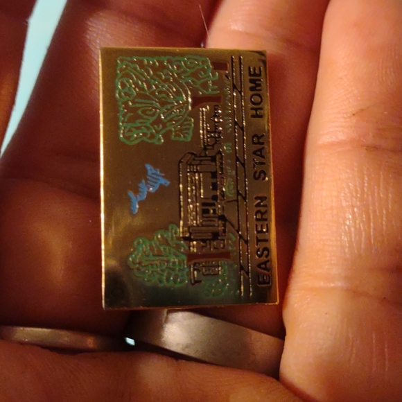 Vintage | Accessories | Gold Vintage Pineastern Star Home | Poshmark